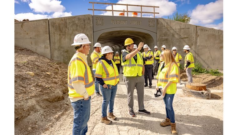 Noblesville residents get up-close look at Pleasant Street progress