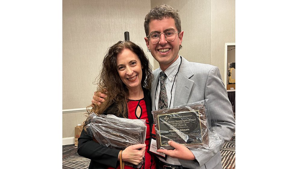 Cicero native wins award for investigative journalism from New Mexico ...