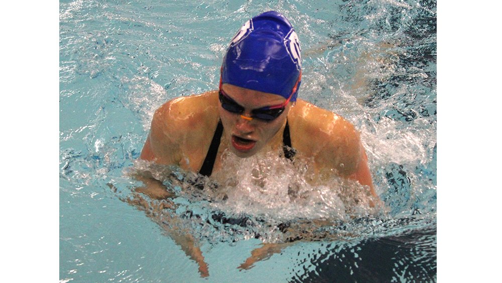 Swimming: Royals fall in competitive dual meet against Zionsville