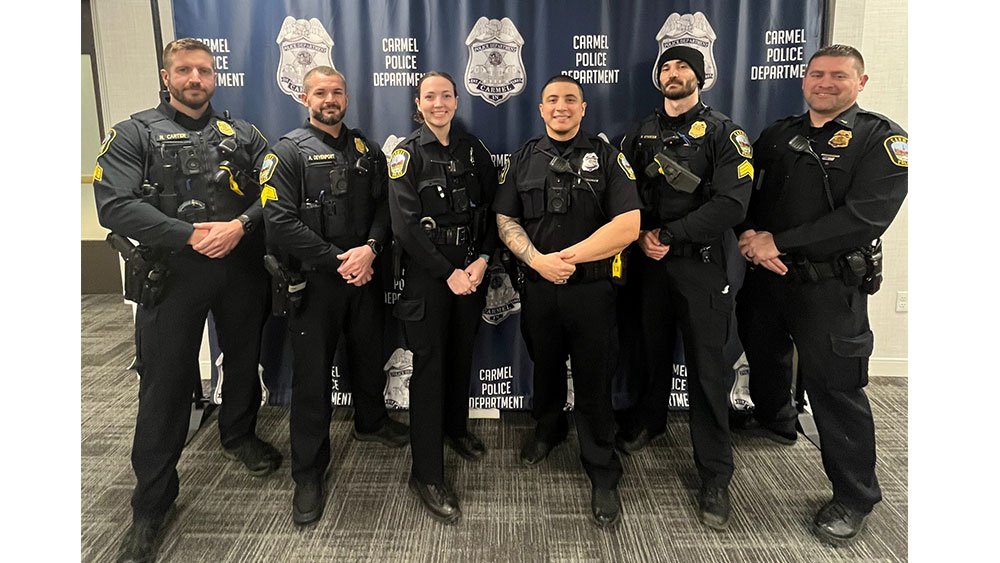 New Carmel police officers ready for solo patrol